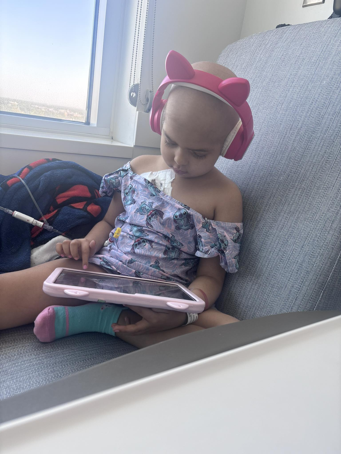 Meet Brave and Glamourous Zaynee! | Wigs For Kids